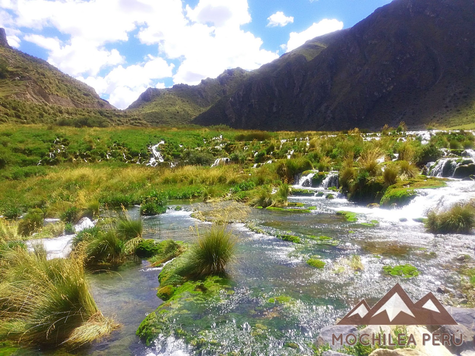 NATURALEZA VIVA Y PAISAJES DE LUJO EN YAUYOS: HUANCAYA ~ MOCHILEA PERU
