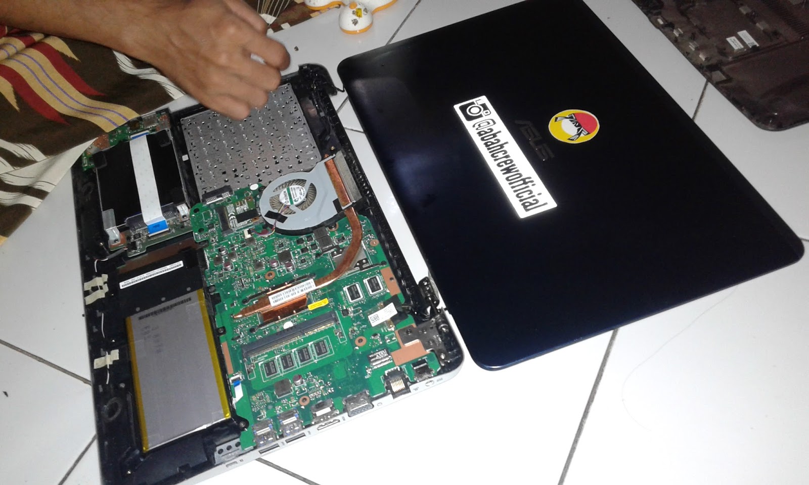 Komponen Motherboard Laptop Dan Fungsinya - Perhitungan Soal