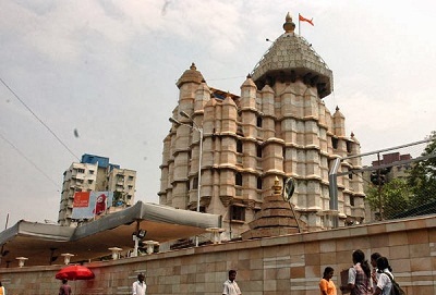 Top 10 Richest Temples of India