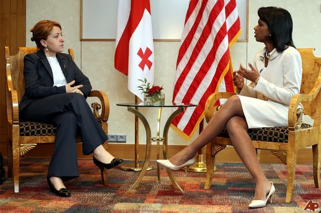 The Daily Hat Trick: Top 10 Chick Pics of 2013