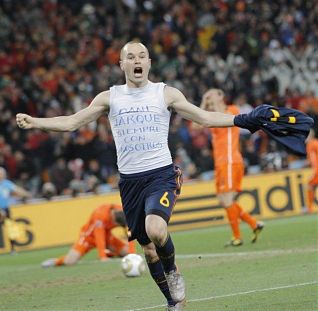 El fantástico gol de Iniesta en la final copa del mundo 2010 | Linea fútbol