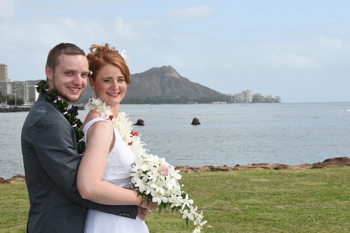 Honolulu Weddings: 2-Beach Wedding