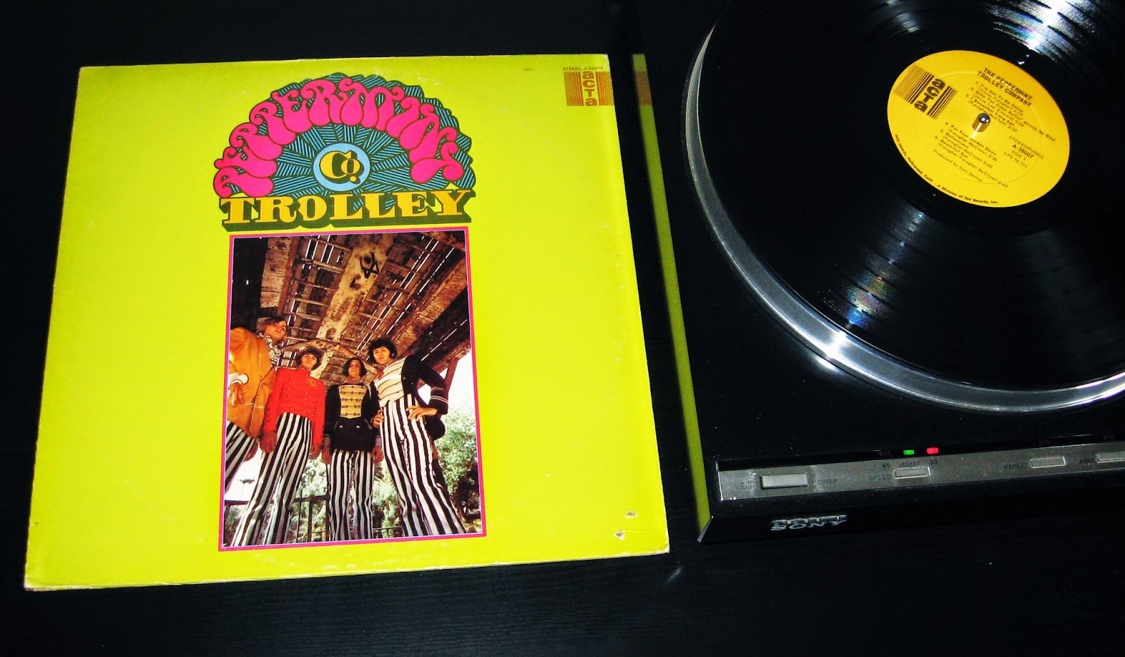 THE ROSE COLORED CORNER: THE PEPPERMINT TROLLEY COMPANY, 1968