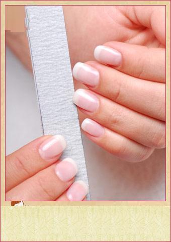 Everyone Has The Right To Be Beautiful: Healthy Finger Nails Tips