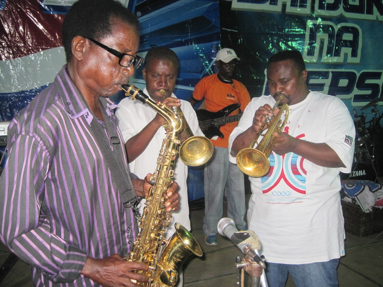 afrokija: MSONDO NGOMA KUANGUSHA BURUDANI MIKOA YA KUSINI