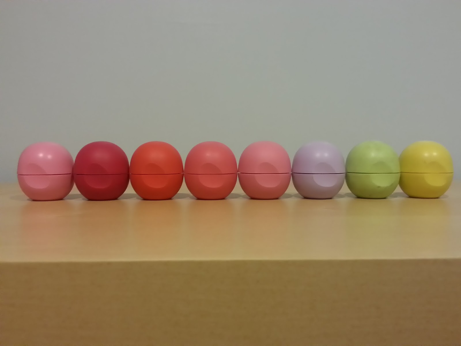 VanillaDreamCream: EOS lip balm review