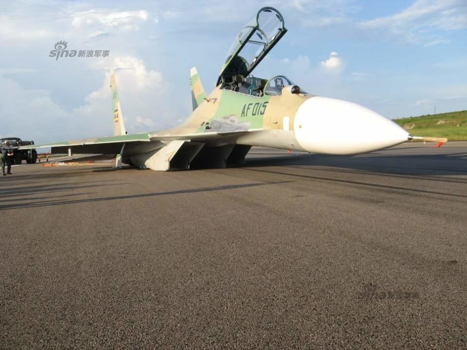 Asian Defence News: Uganda Air Force's Su -30MK2 emergency landing at ...