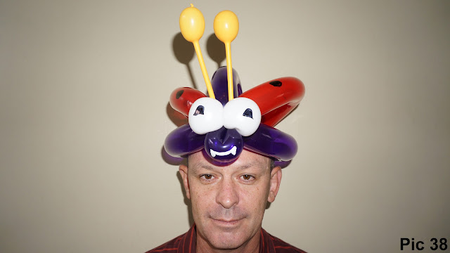 CLASSICAL: Balloon bug hat