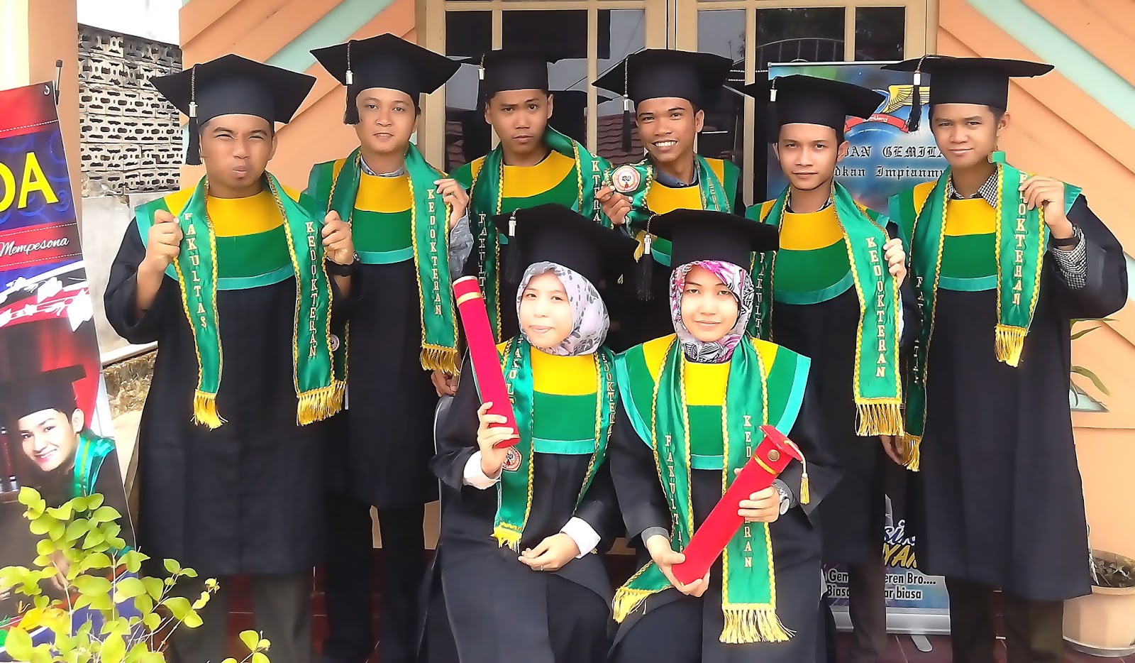 JAYA GEMILANG TOGA: fitting toga Fakultas Kedokteran Program studi ...