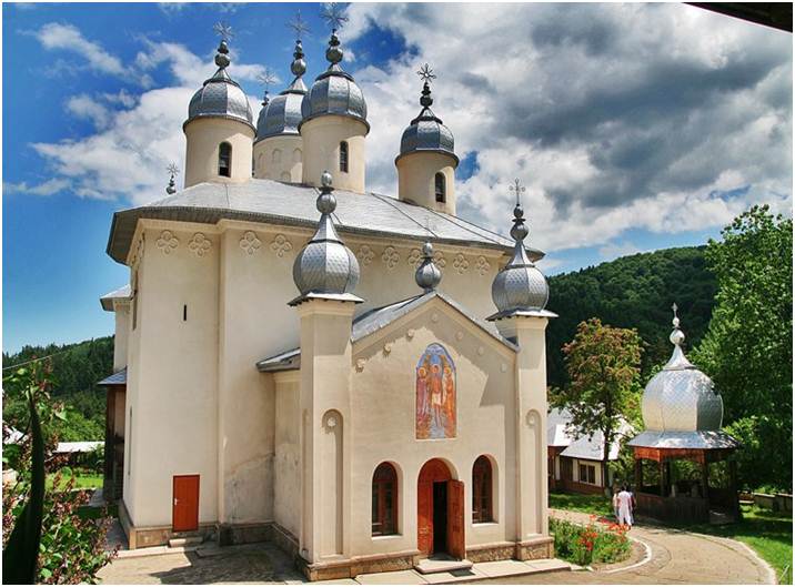 Romanian Orthodox Monastery: Manastirea HORAITA ... Judet Neamt ...