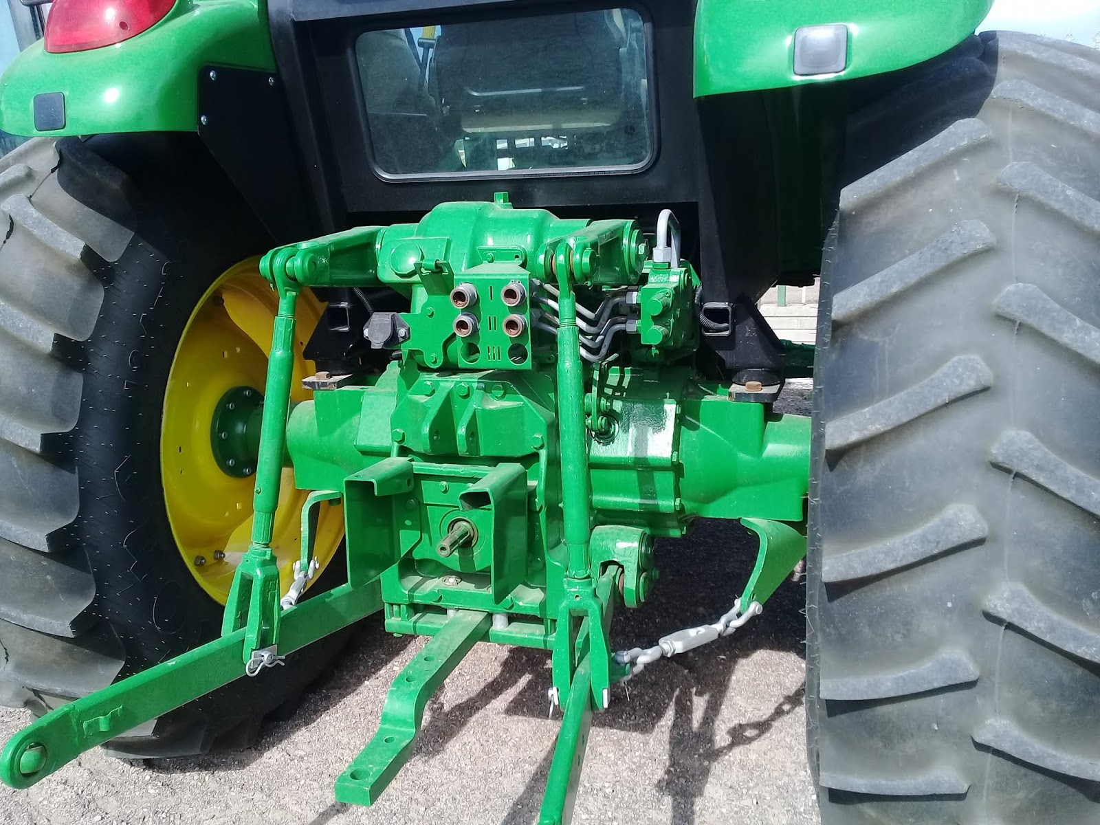 MAQUINARIA AGRICOLA INDUSTRIAL: Tractor John Deere 6403, 105hp ... $31 ...