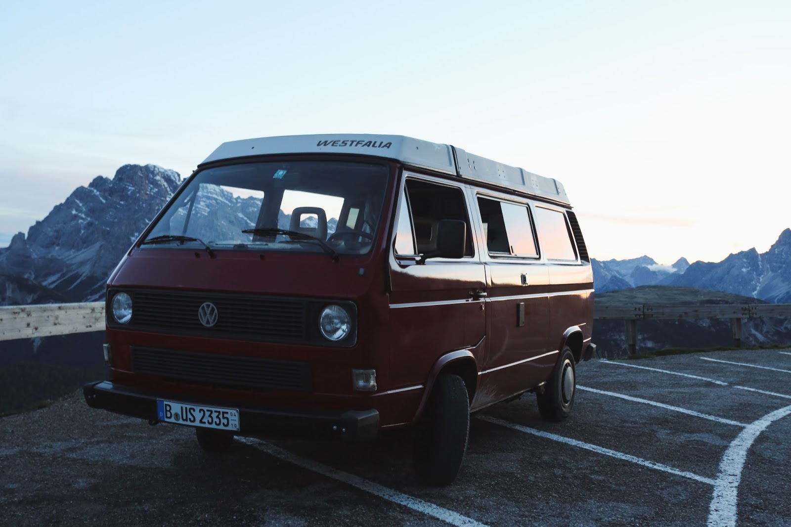 Vanlife in Austria and Italy - In that moment it was polaroid perfect.
