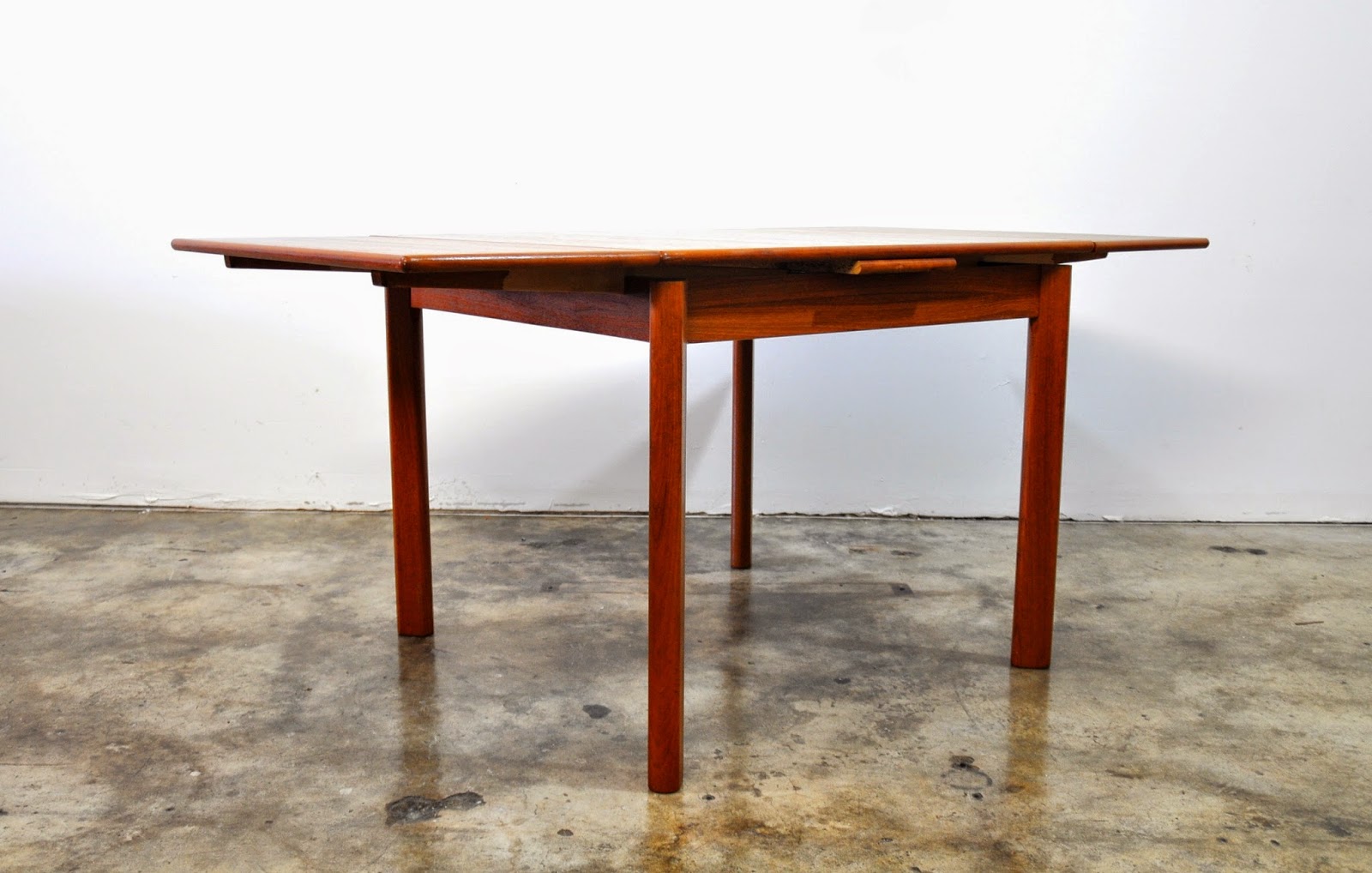 SELECT MODERN: Danish Modern Teak Expandable Dining Room Table