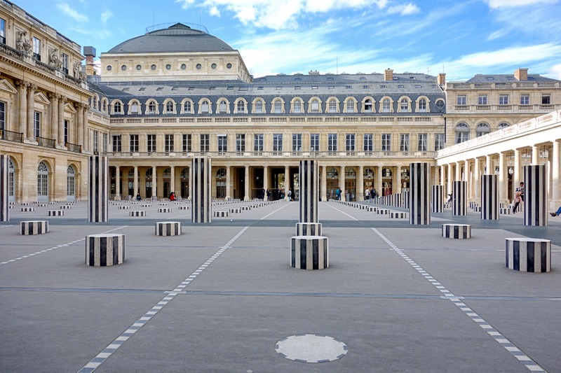 Colonnes De Buren Histoire Des Arts - Aperçu Historique