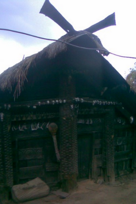 tangkhulpedia: Traditional House of the Tangkhul Nagas