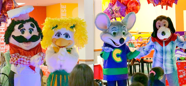 Chuck E. Cheese’s New Design Updates ~ The Dias Family Adventures