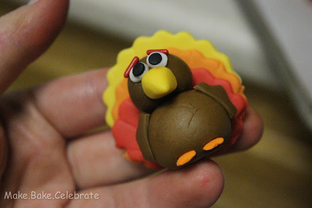 MBC: Fondant Turkey Toppers