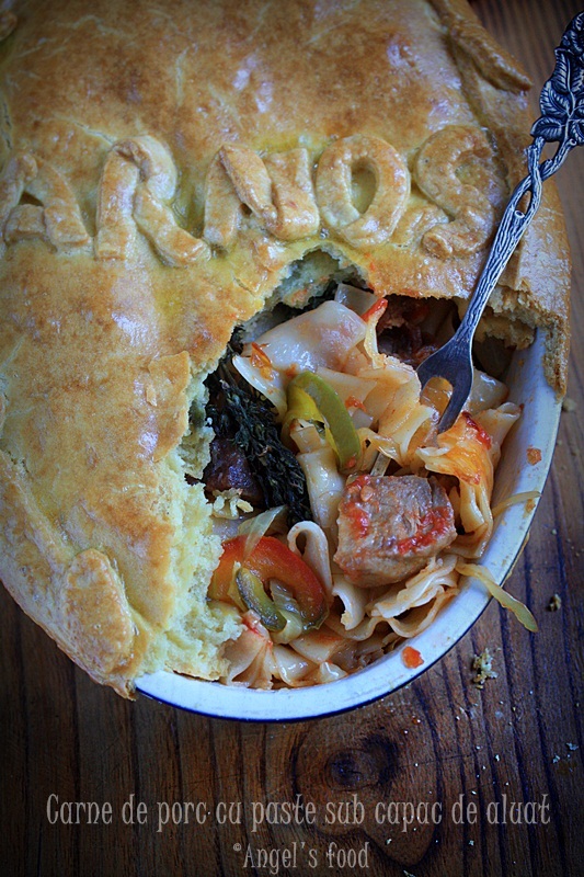 Angel's food: Arnos Pie~Placinta cu carne de porc si paste sub capac de ...