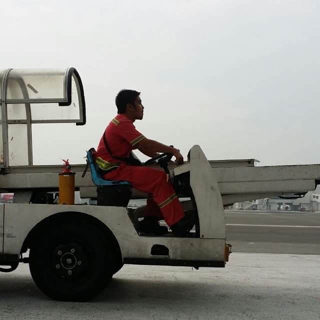 It's Mir Mira blog...: Kerjaya sebagai Ramp Agent ( Airasia )