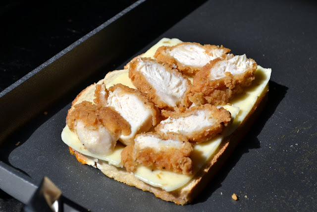 Hardly Housewives: Charlie's Grilled Cheese Sandwich