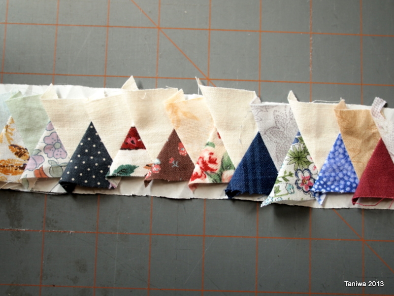 Taniwa: Paper piecing triangle strips
