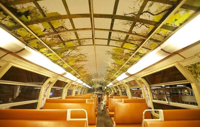 Pix Grove: The Interior of Paris - Versailles Train