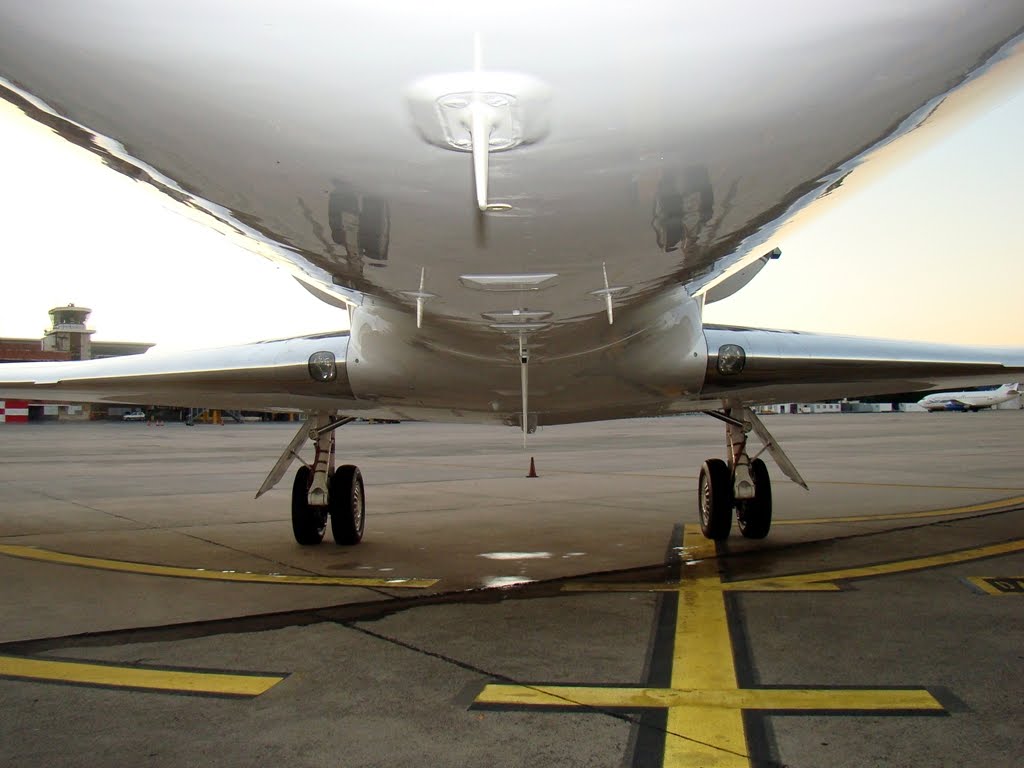 Aeropuerto Internacional Córdoba : Spotting 9 de marzo de 2012