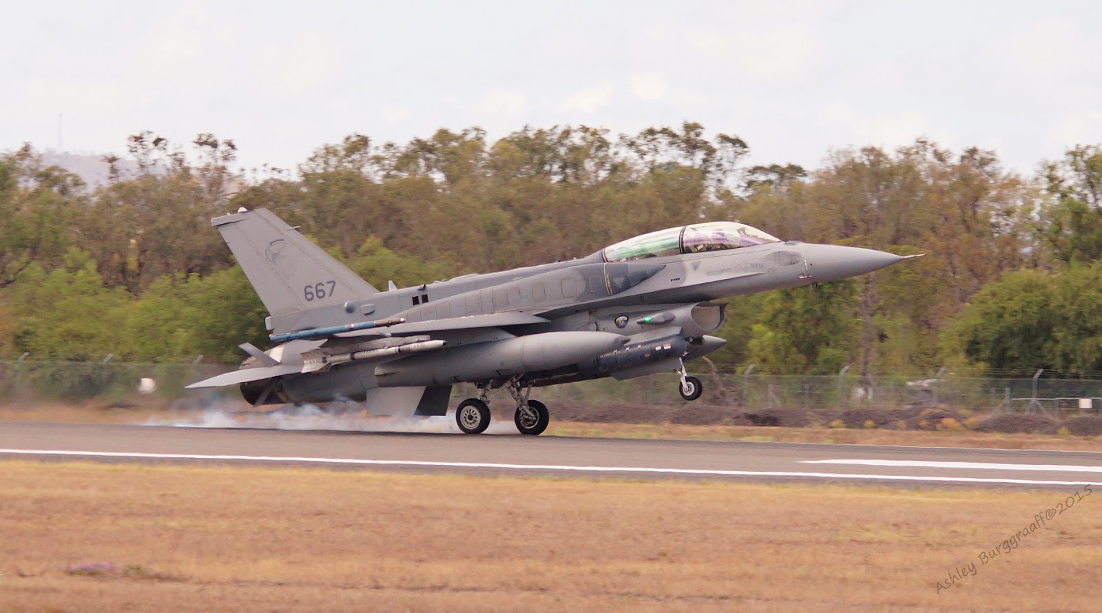 Air Queensland.blogspot: Republic of Singapore Air Force (RSAF) F-16D ...