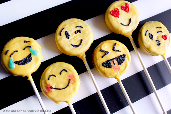 Eye Candy Creative Studio: EATS :: Emoji OREO Pops