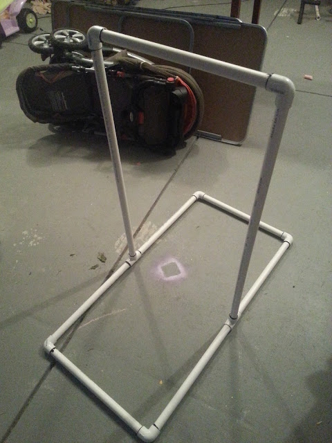 Working Supermom: Homemade Hanging Bar