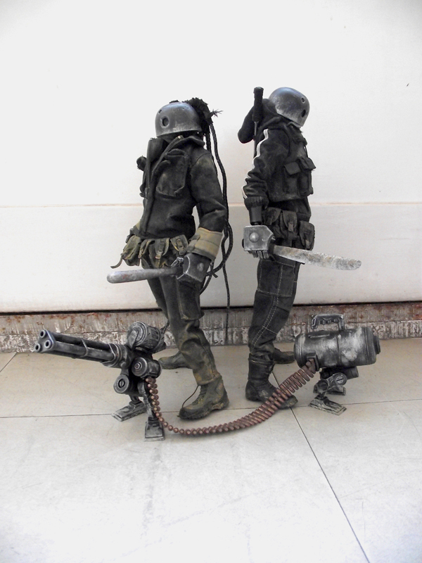 J.ME. (￣ε(#￣): I AM LEGION (threeA Custom Toy Show) @ 1:AM Gallery (11. ...