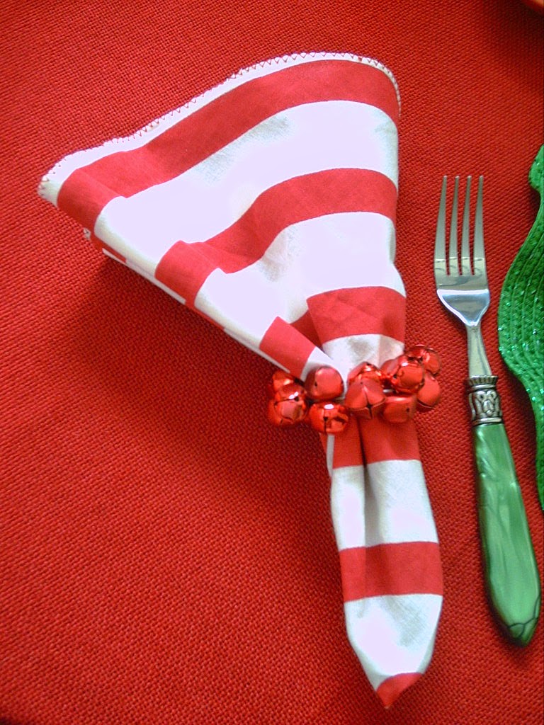 Candlelight Supper: SNOWMAN Tablescape