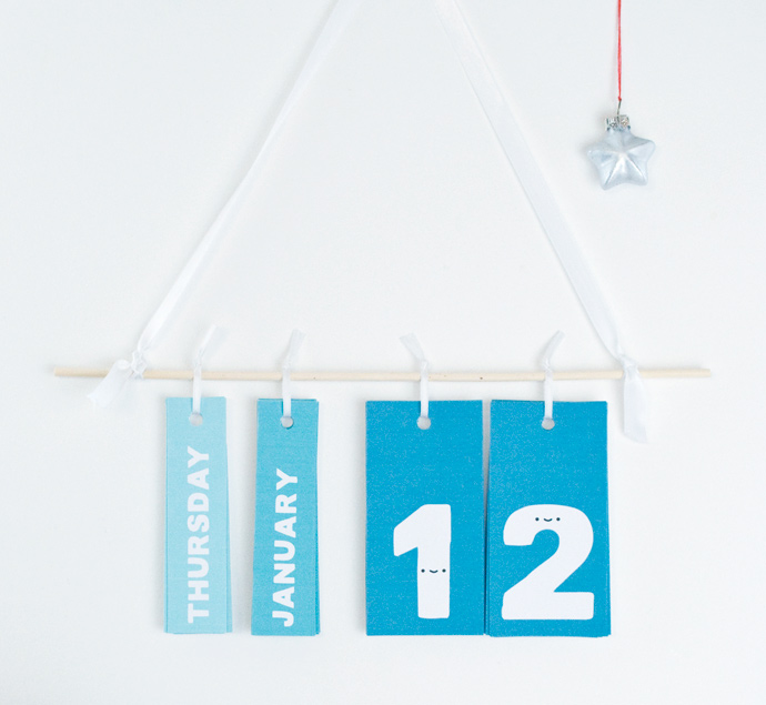 DIY PRINTABLE PERPETUAL CALENDAR | crafting
