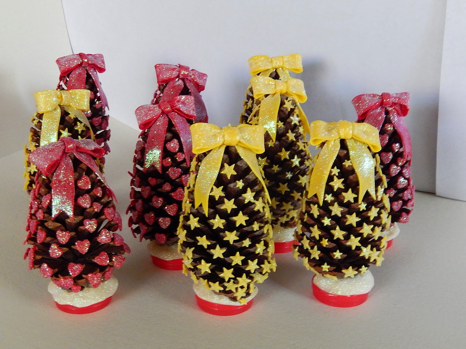 DECORA INTERI: Decoração de Natal com Pinhas