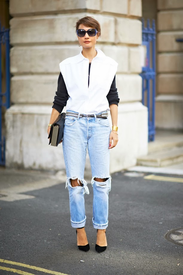 Zangolotina Image: Ripped & Rolled Boyfriend Jeans + Stilettos