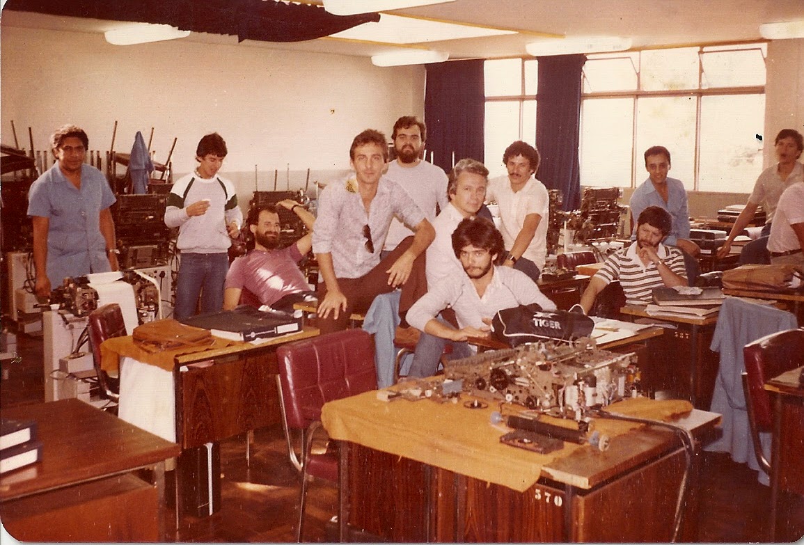 A SAGA DO TELEX E SEUS TECNICOS: A MAQUINA E SEUS TÉCNICOS GENIAIS