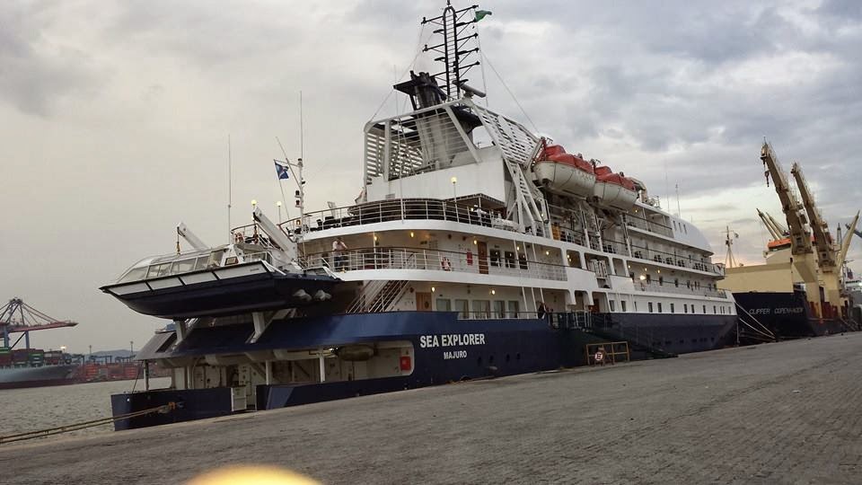 Santos Shiplovers: M/V Sea Explorer / V7WD8 -Turnaround da primeira ...