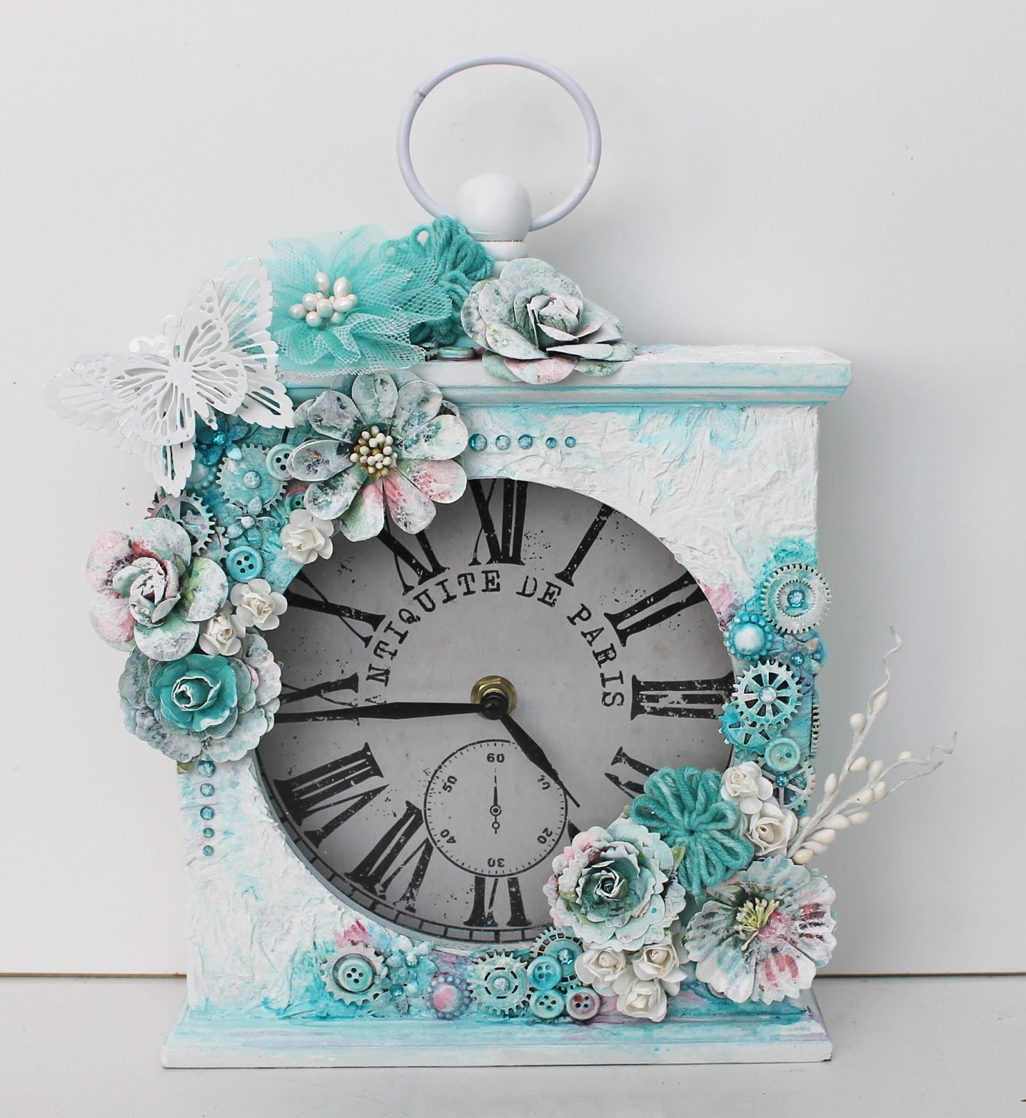 13 arts: altered clock - by Ingrid