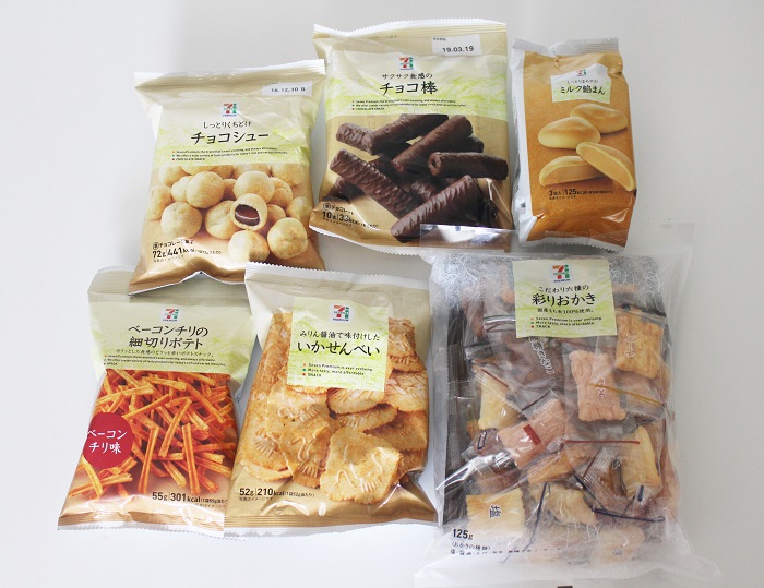 7-Eleven Convenience Store-Brand Snacks and Candies - Japan Haul | It ...