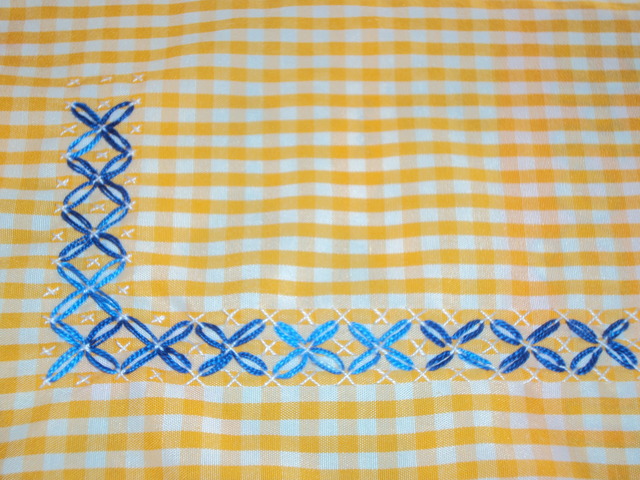 Bordados en tela de cuadritos - Imagui