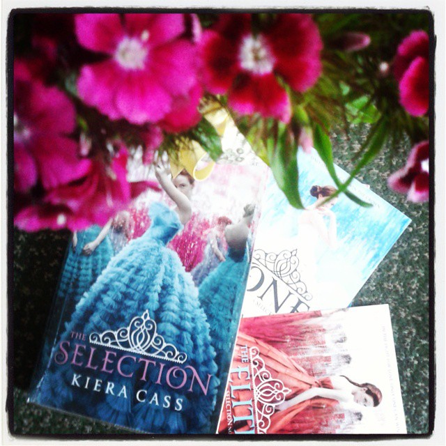 Drawing On Books: Book Review, The Selection by Kiera Cass