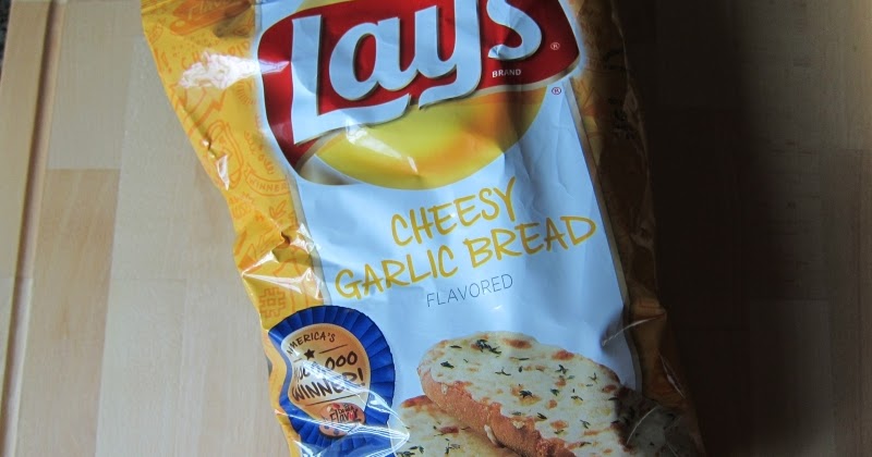 Review: Lay's - Cheesy Garlic Bread Potato Chips | Brand Eating