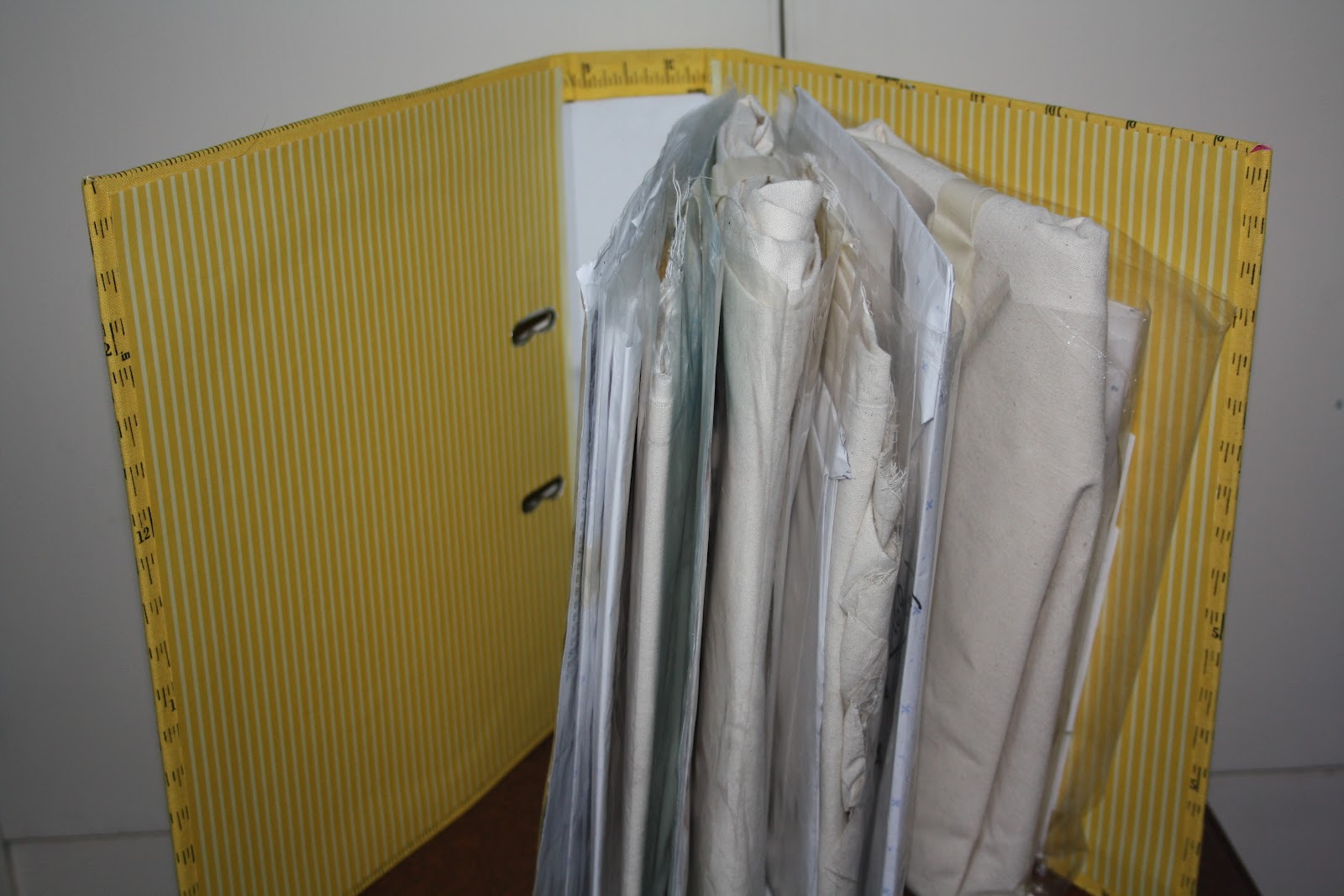 Millie's Curiosities: Fabric covered folder