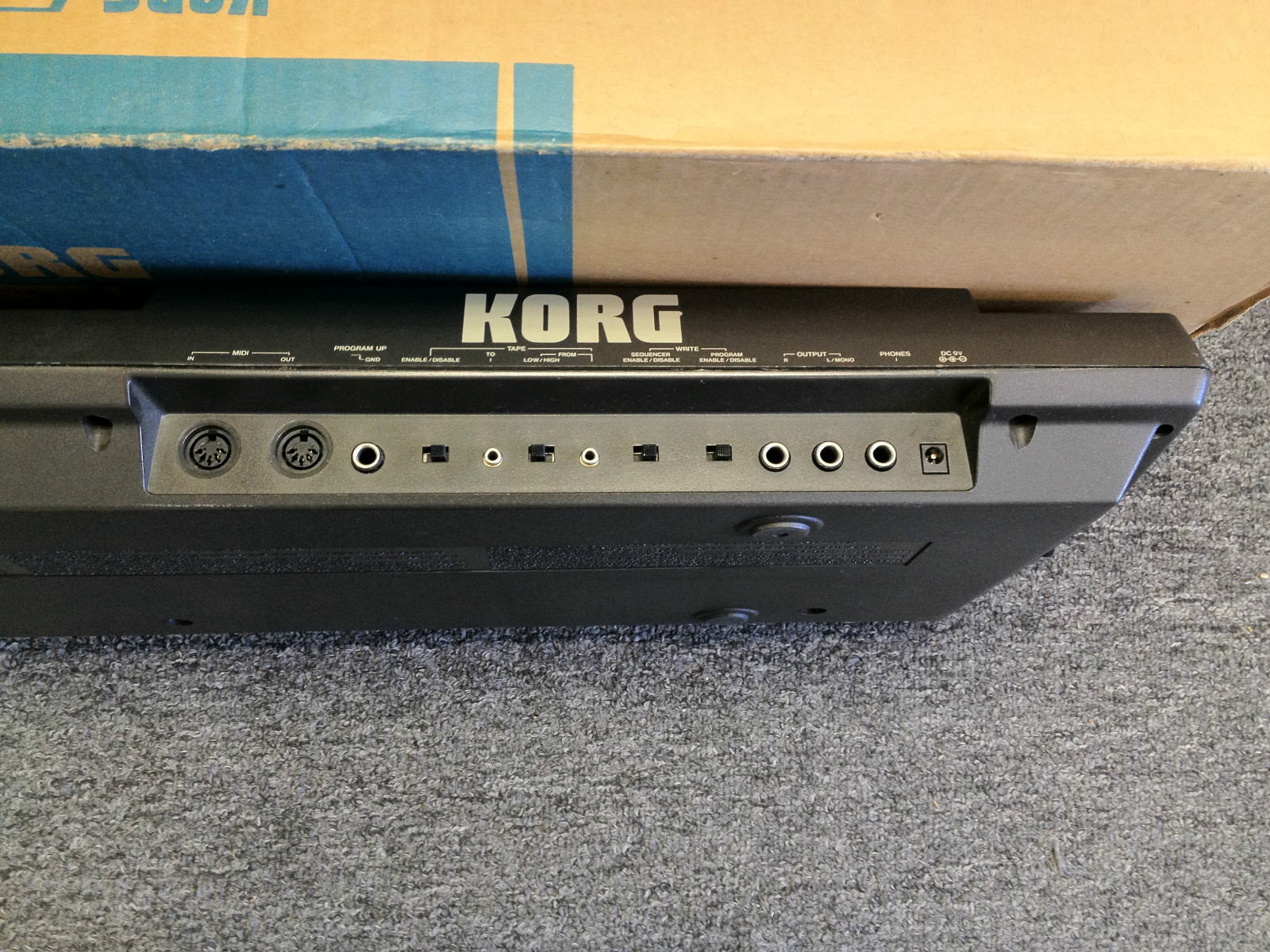 MATRIXSYNTH: Korg Poly-800 with Original Box