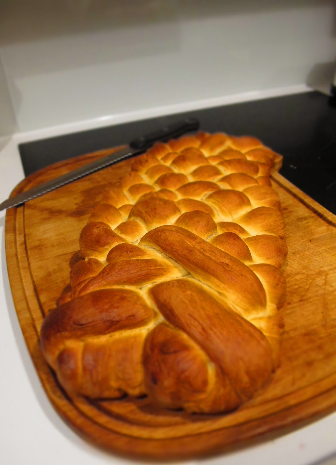 Find Eat Love: The Famous 8 Plaited Bread