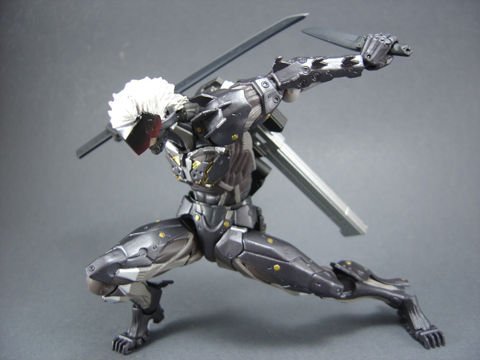 Lightning Ace's gundams: Revoltech Raiden from metal gear rising ...