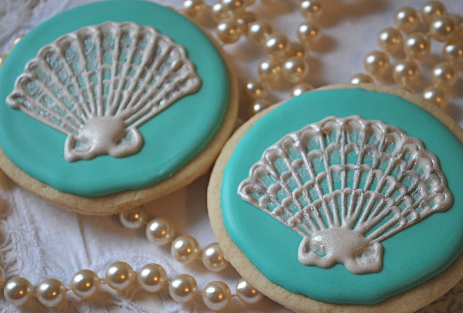 Goosie Girl: Seashell Cookies