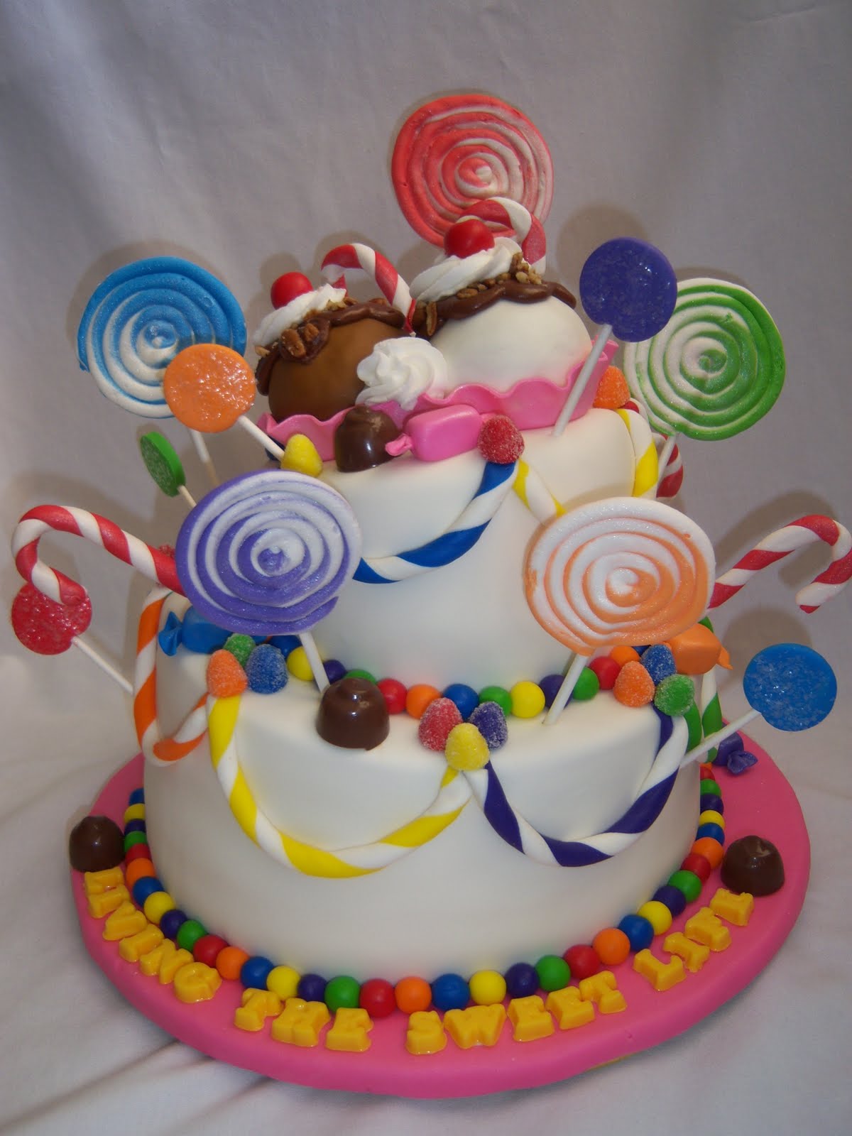 Creative Cakes By Angela: Living the Sweet Life