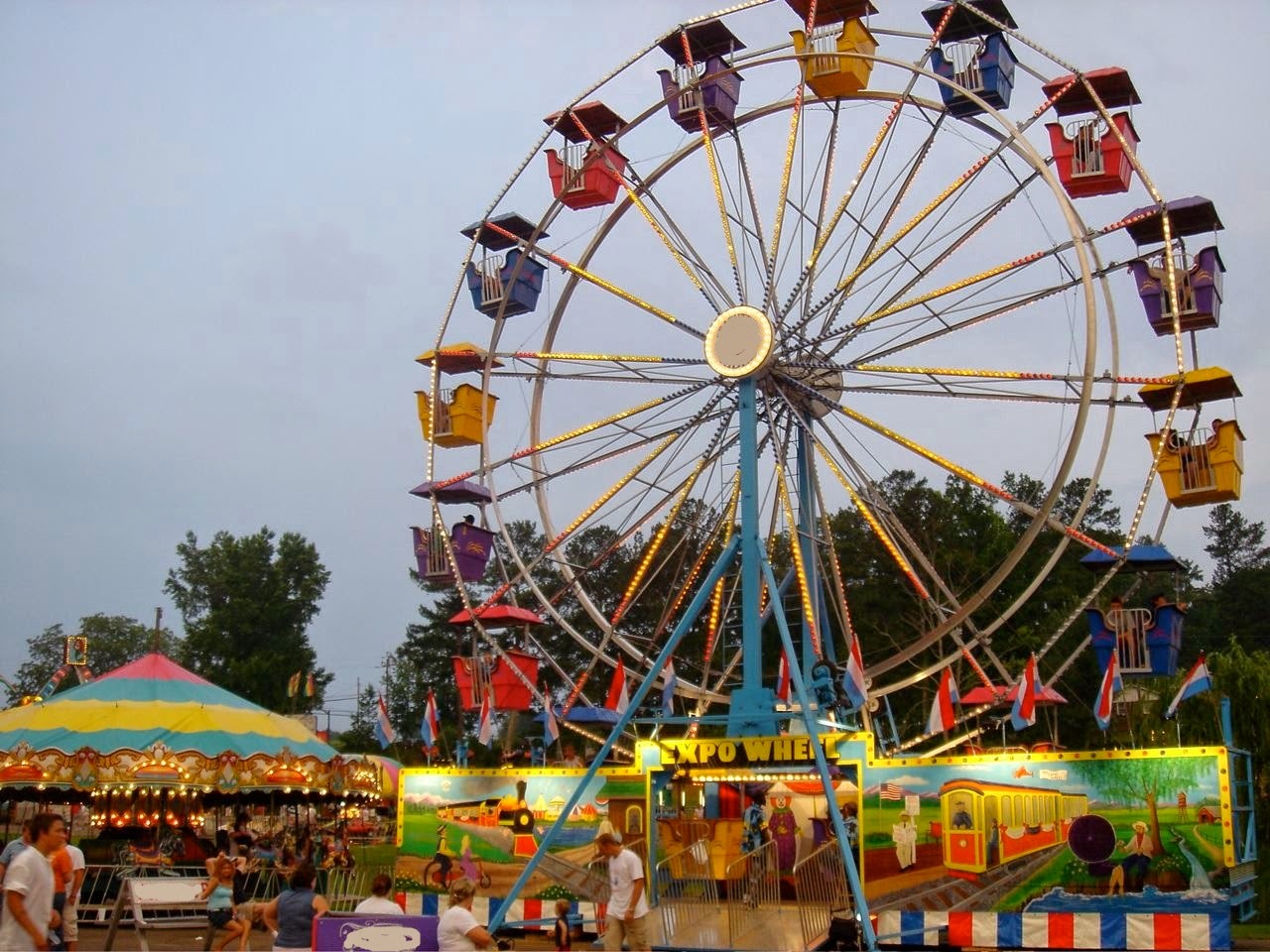 Shenandoah Shows knex carnival rides ™: expo wheel first and second ...