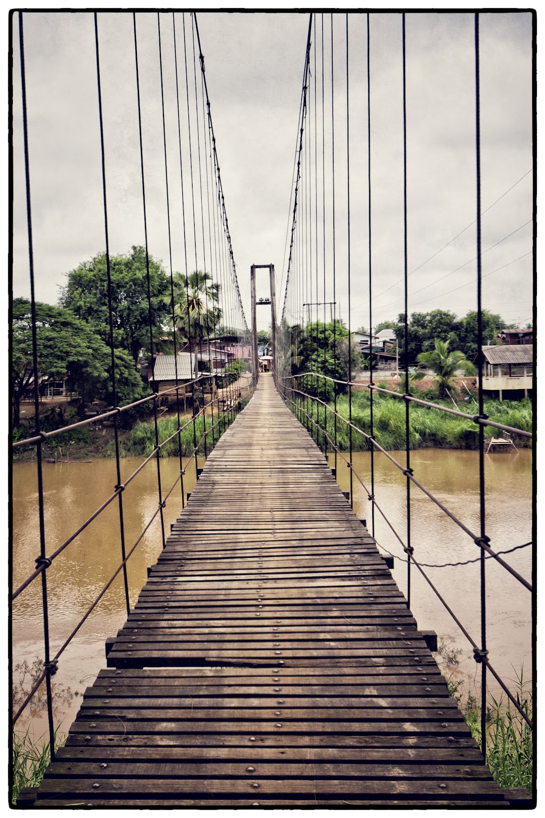 Walter travels ...: The "Indiana Jones" Bridge